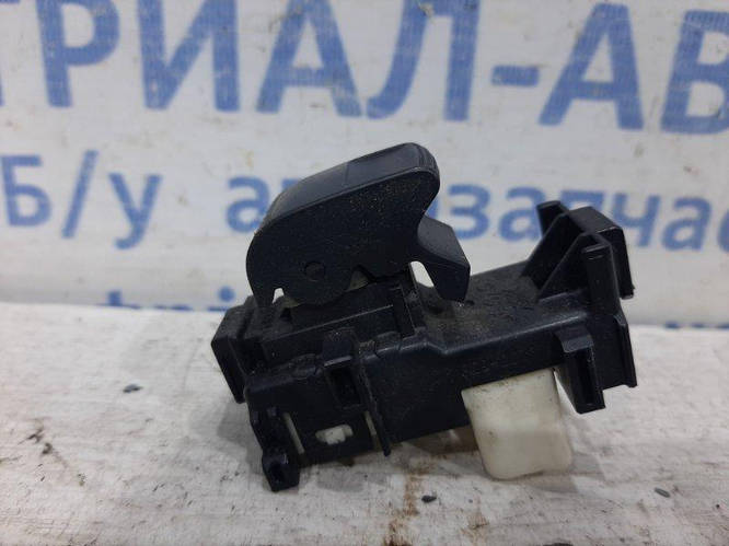 Кнопка стеклоподъемника Toyota RAV 4 2006-2013 8481052030 (Арт.27263 ...