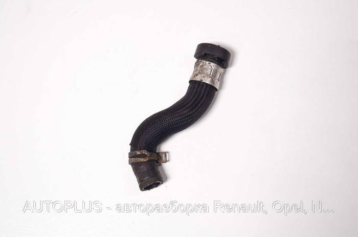 Патрубок системи охолодження Renault Trafic (Opel Vivaro, Nissan NV300 ...