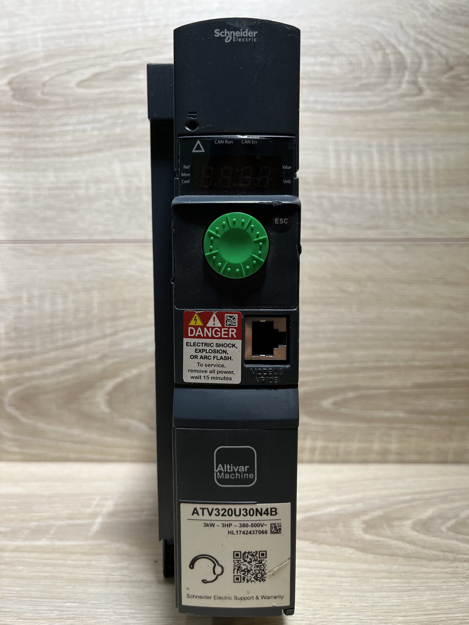 Частотный преобразователь Schneider Electric Altivar 320 ATV320U30N4B 3 ...