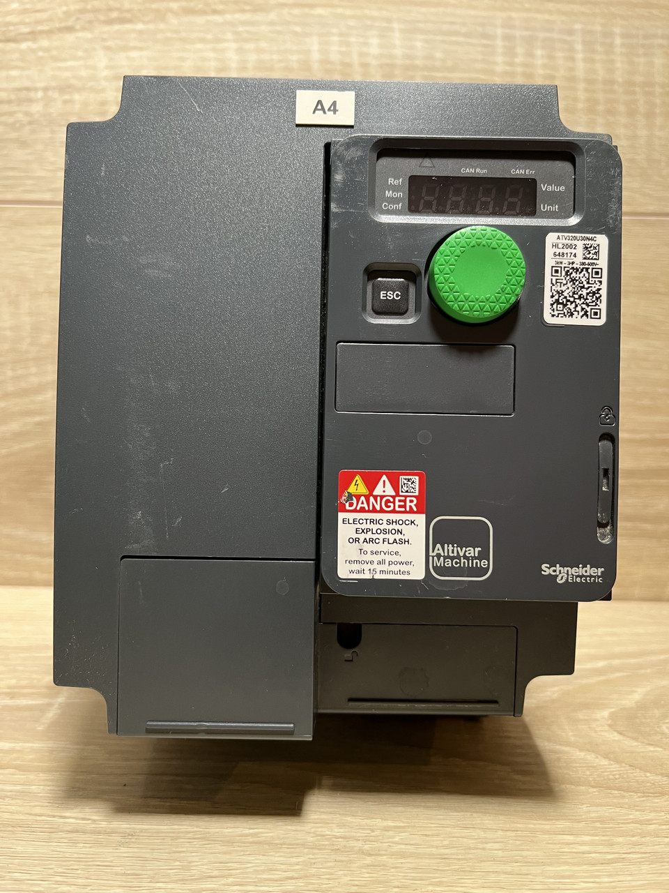 Частотный преобразователь Schneider Electric Altivar 320 ATV320U30N4C 3 ...