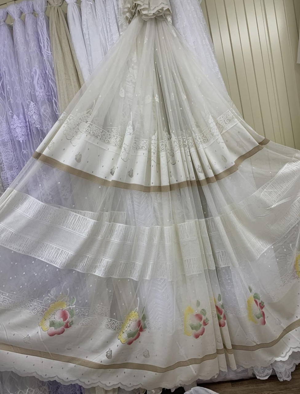 Тюль на кухню жакард із ламбрекеном крем заввишки 3 м п Туреччина купити за найкращою ціною в