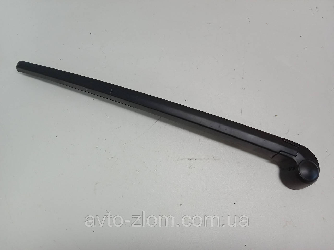 Важіль заднього двірника Audi A4 B6, B7, Ауді А4 Б6, Б7. Універсал ...