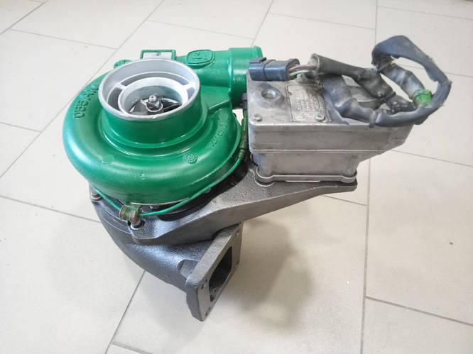 Турбина John-Deere 9.0L 325KM. 174700, SE501681, RE506836, RE506836 ...