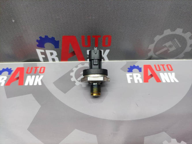 Датчик давления топлива H8201232985, 0281006241 для Dacia/ Mercedes ...