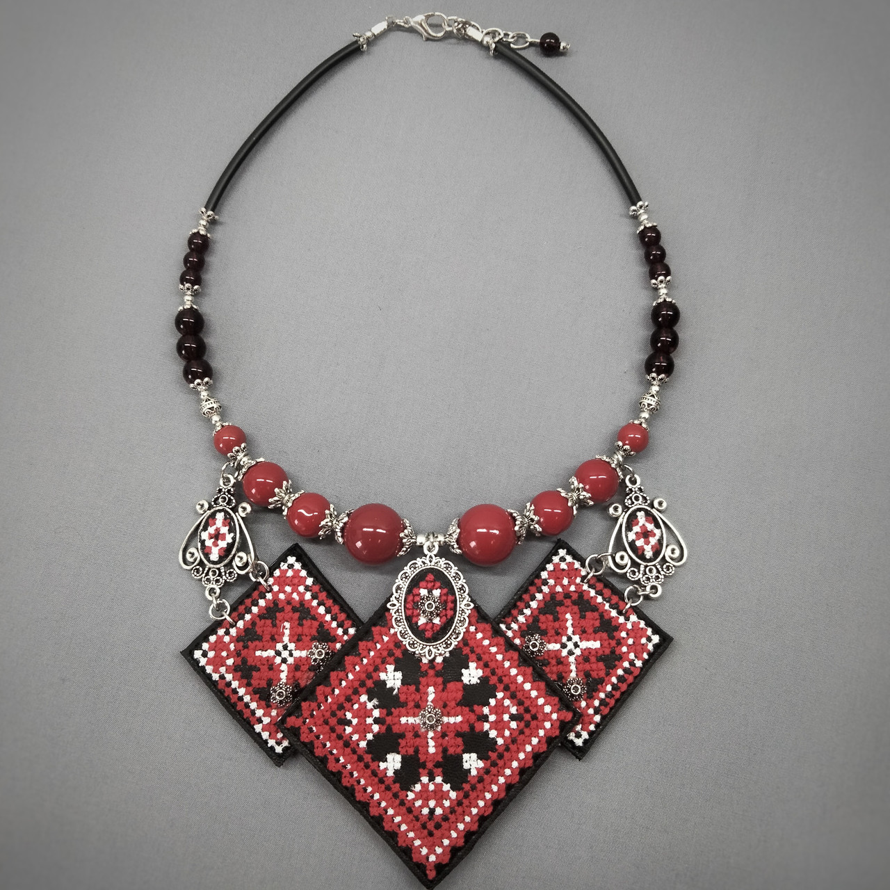 Кольє з вишивкою ЗОРЕПАД Пектораль Прикраси з вишивкою Етно прикраса на шию продаж ціна у