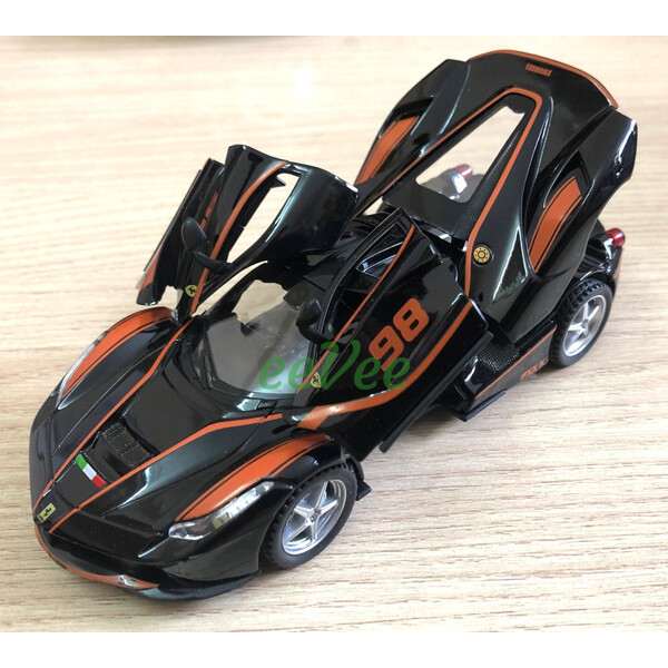 Машинка Ferrari LaFerrari моделька игрушка металлическая коллекционная ...
