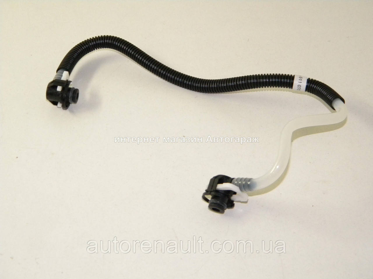 Купить Трубка топливная (от фильтра к насосу подкачки) на Мерседес ...