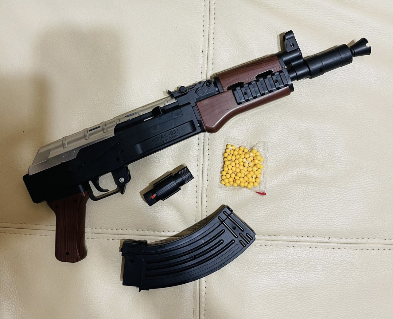 Дитячий автомат Калашніков, 46 см, на пульках, світиться, лазер, на ...
