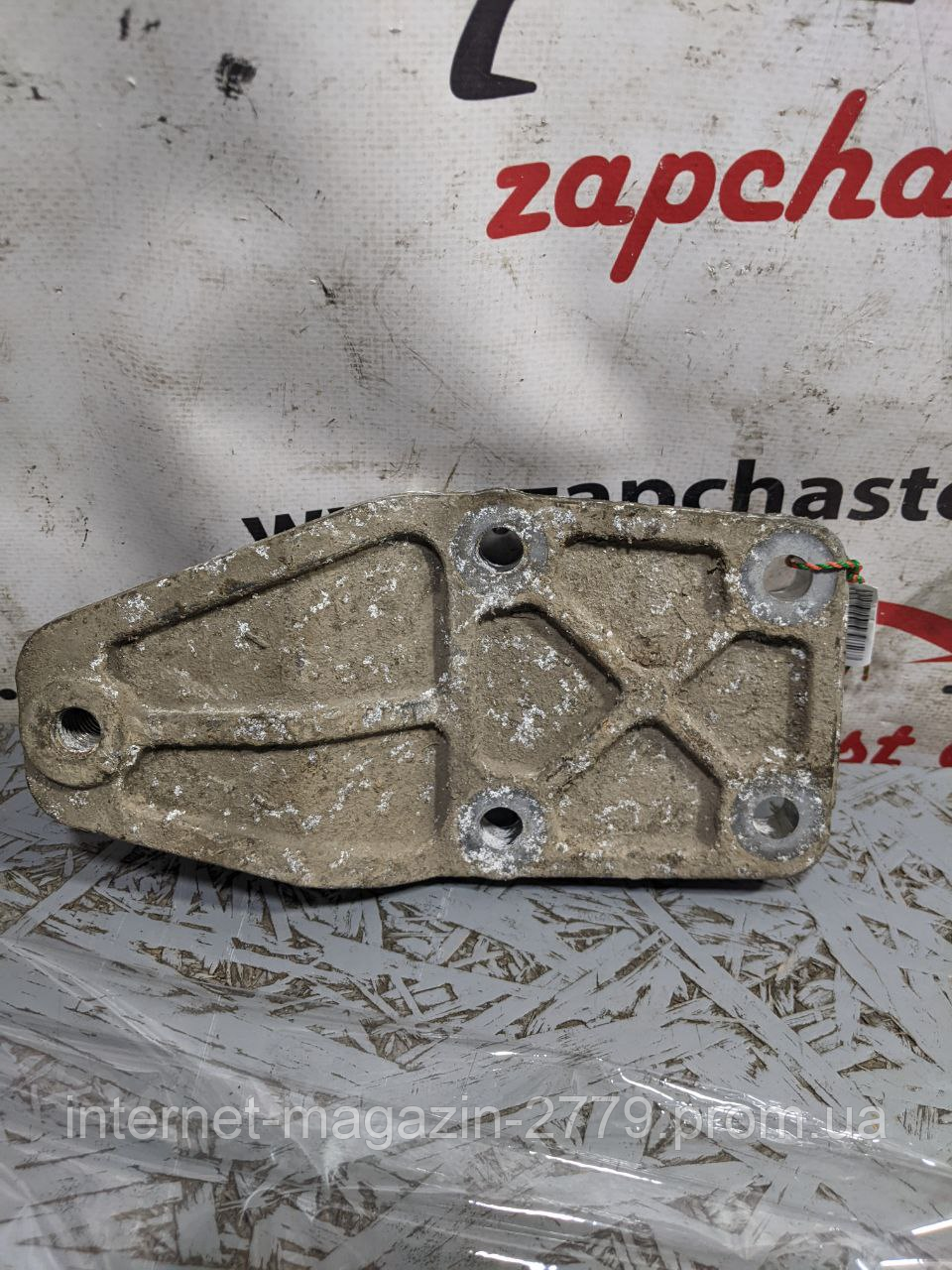 Кронштейн редуктора rav4 06-12 5239142140 9998435 Toyota RAV4 (ID ...