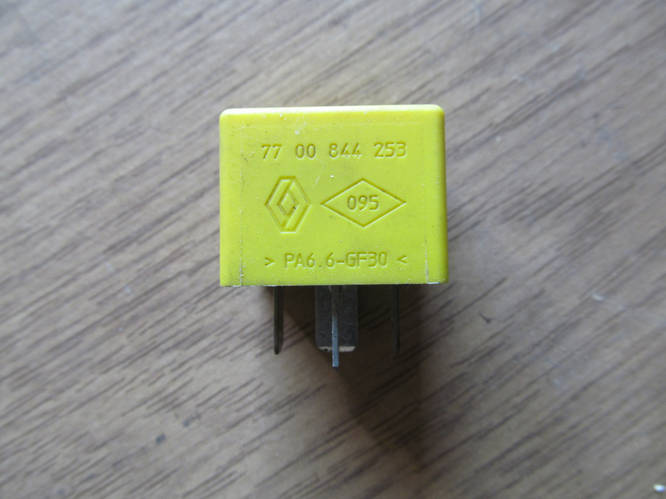 Реле 7700844253 renault trafic laguna scenic espace kangoo master ...