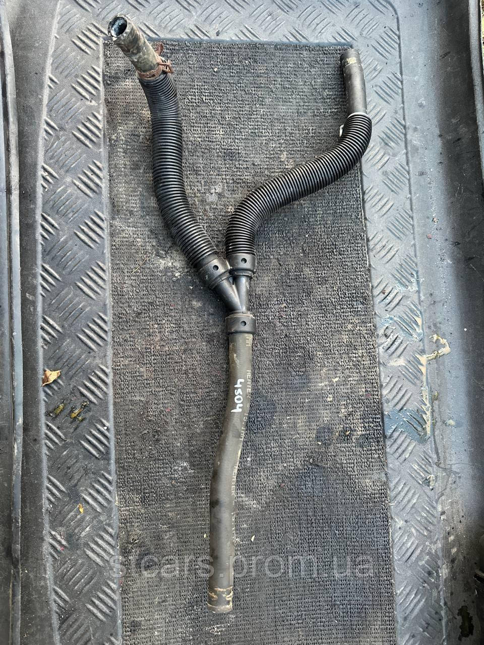 Патрубок системы охлаждения Chrysler Town & Country 2011- 3.6 Caravan ...