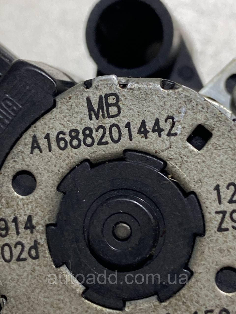 Сервомотор,покроковий мотор пічки A1688201442 Mercedes A-class A170 ...