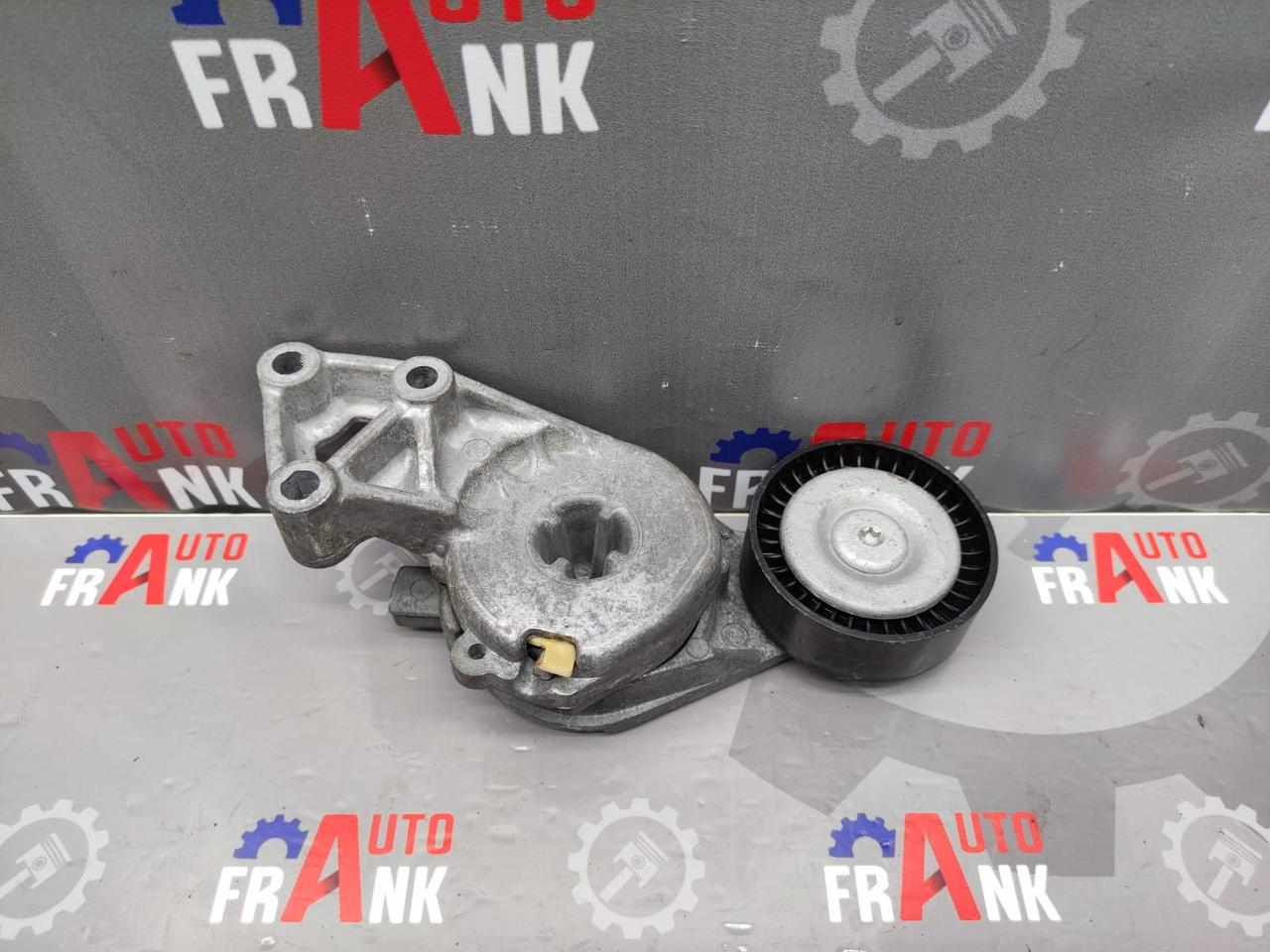 Натяжитель приводного ремня 06A903315F для Audi A3/ Seat Leon/ Skoda ...