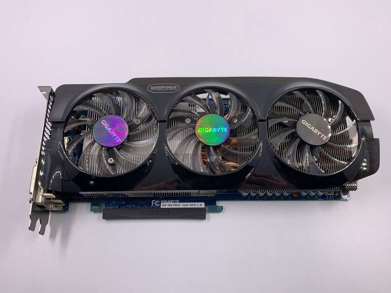 Видеокарта gigabyte geforce gtx670 2048mb overclock (gv-n670wf3-2gd ...