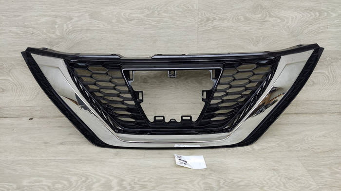 Решітка радіатора переднього бампера Nissan Qashqai J11 (2017-2021 ...