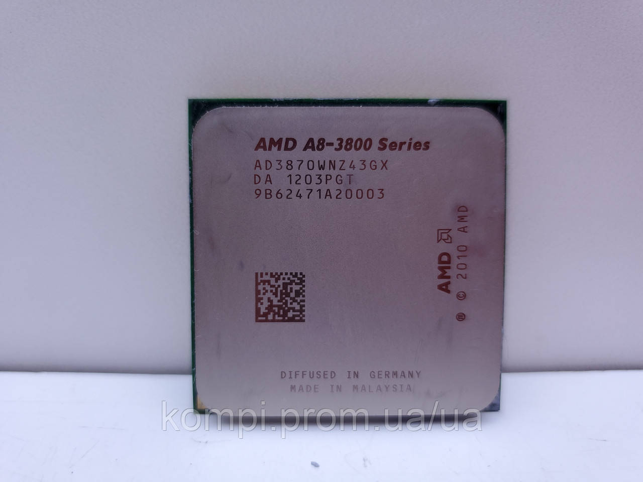 Процесор AMD A8-3870 (Soket FM1, 3.00 GHz 4 ядра, 4MB, Radeon HD 6550D ...