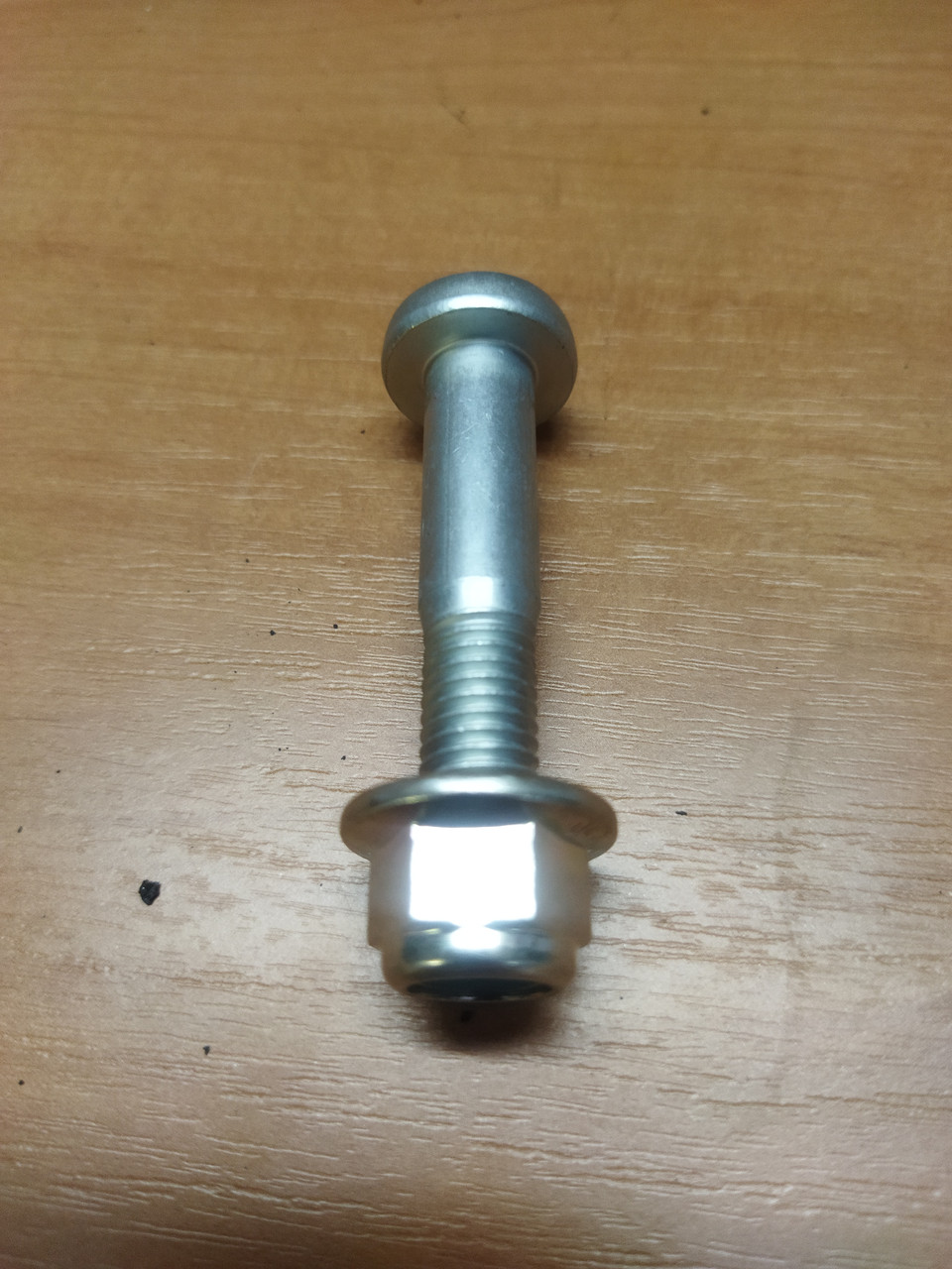 Болт кріплення передньої кульової опори до ланцюга 1473935 Ford (ID ...