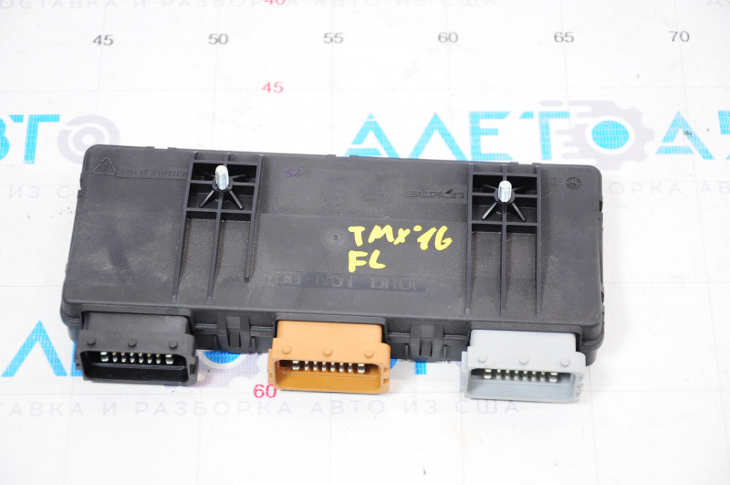 DRIVER SEAT CONTROL MODULE Tesla Model X 16-21 106811500B, ціна: 9402 ...