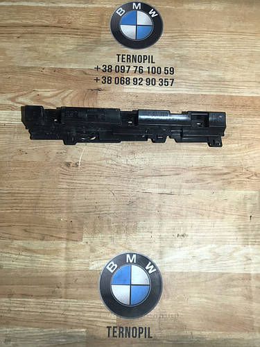 Кріплення кронштейн порога правий R2 бмв bmw ф F30/31/80 51777256916 ...