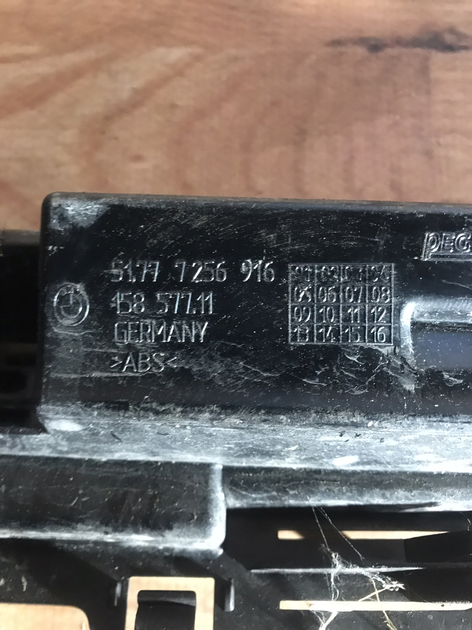 Кріплення кронштейн порога правий R2 бмв bmw ф F30/31/80 51777256916 ...