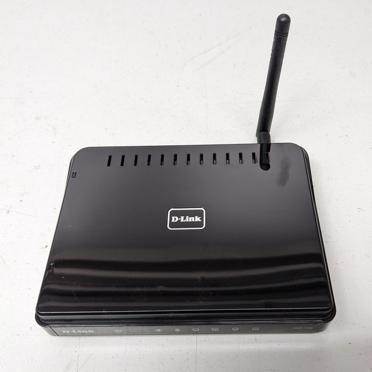 WiFi Роутер Маршрутизатор D-Link DIR-300. маршрутизатори і точки доступу
