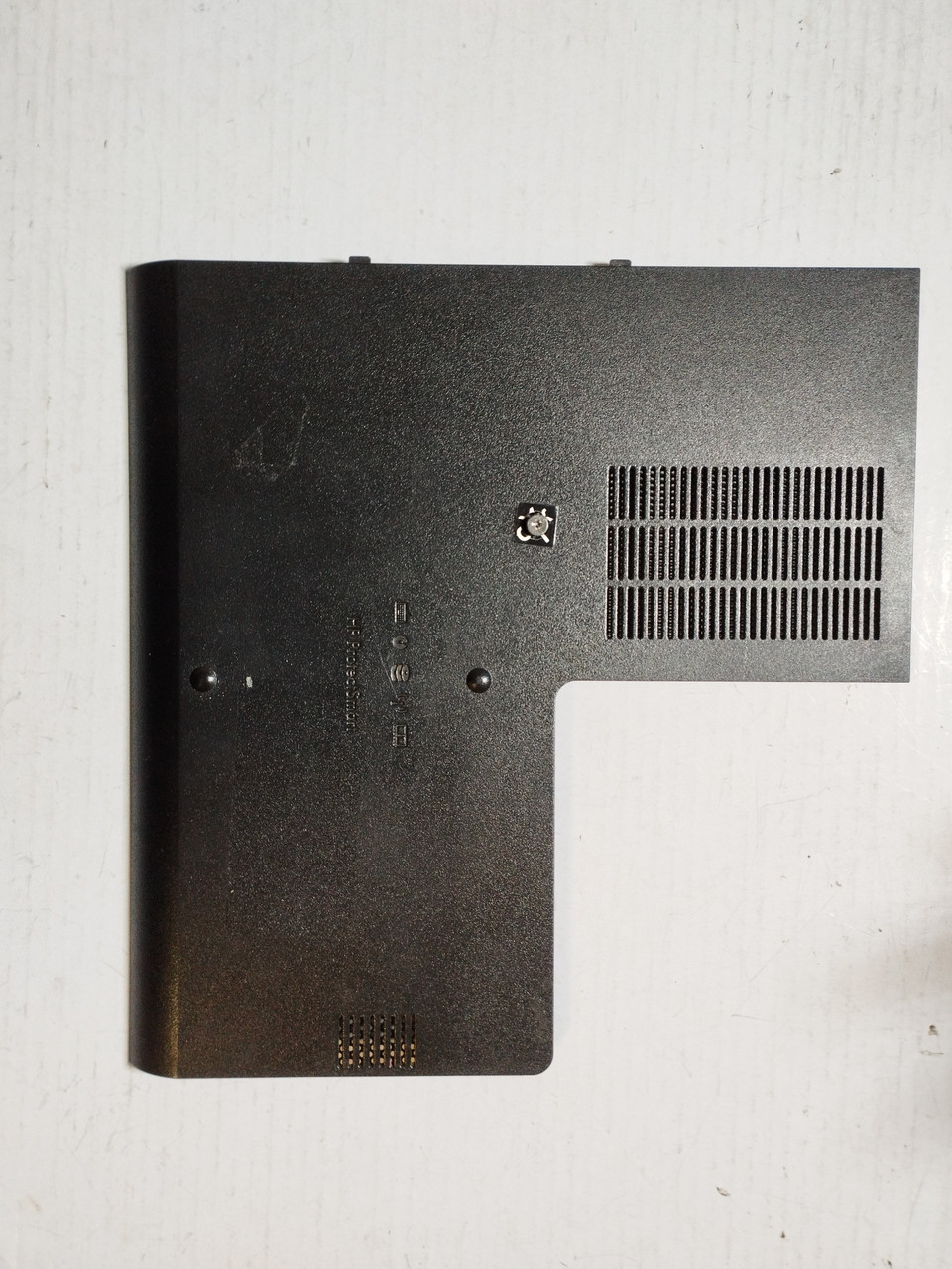 HP Pavilion G6-2000 G6-2100 G6-2200 G6-2300 Корпус E (Сервисный люк ОЗУ HDD) (684172-001 ...