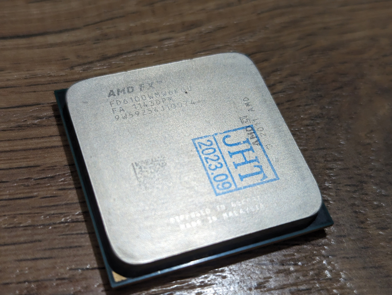 Процессор AMD FX 6100 3.9 GHz 8Mb 95w Socket AM3+ FD6100WMW6KGU ...
