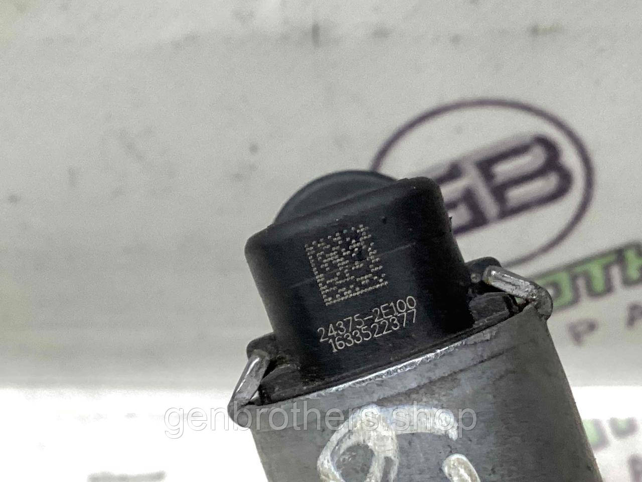 Клапан електромагнітний положення (фаз) розподільного валу 243752E100 ...