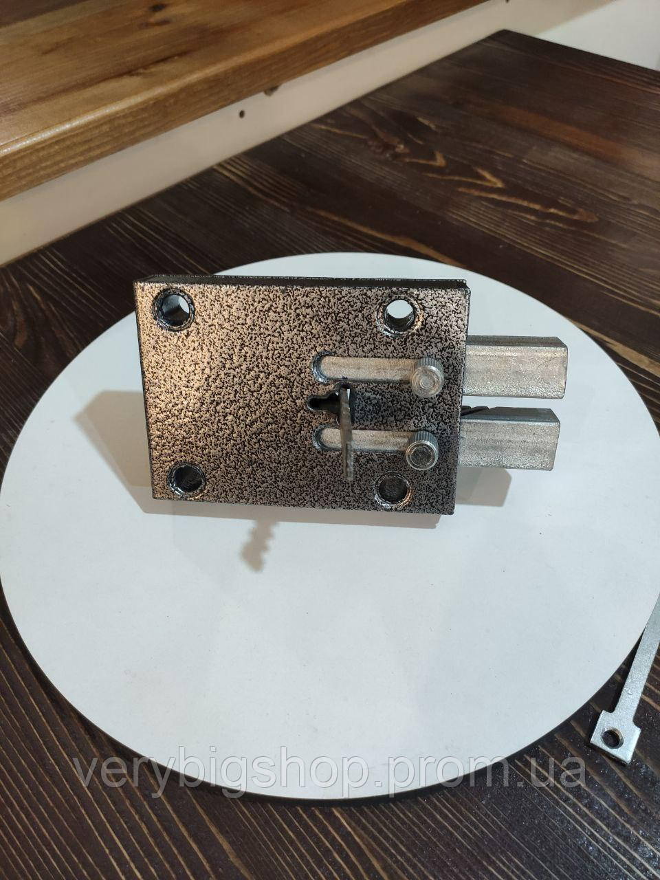 Накладной гаражный замок Чернигов двух реечный обратного хода (ID ...