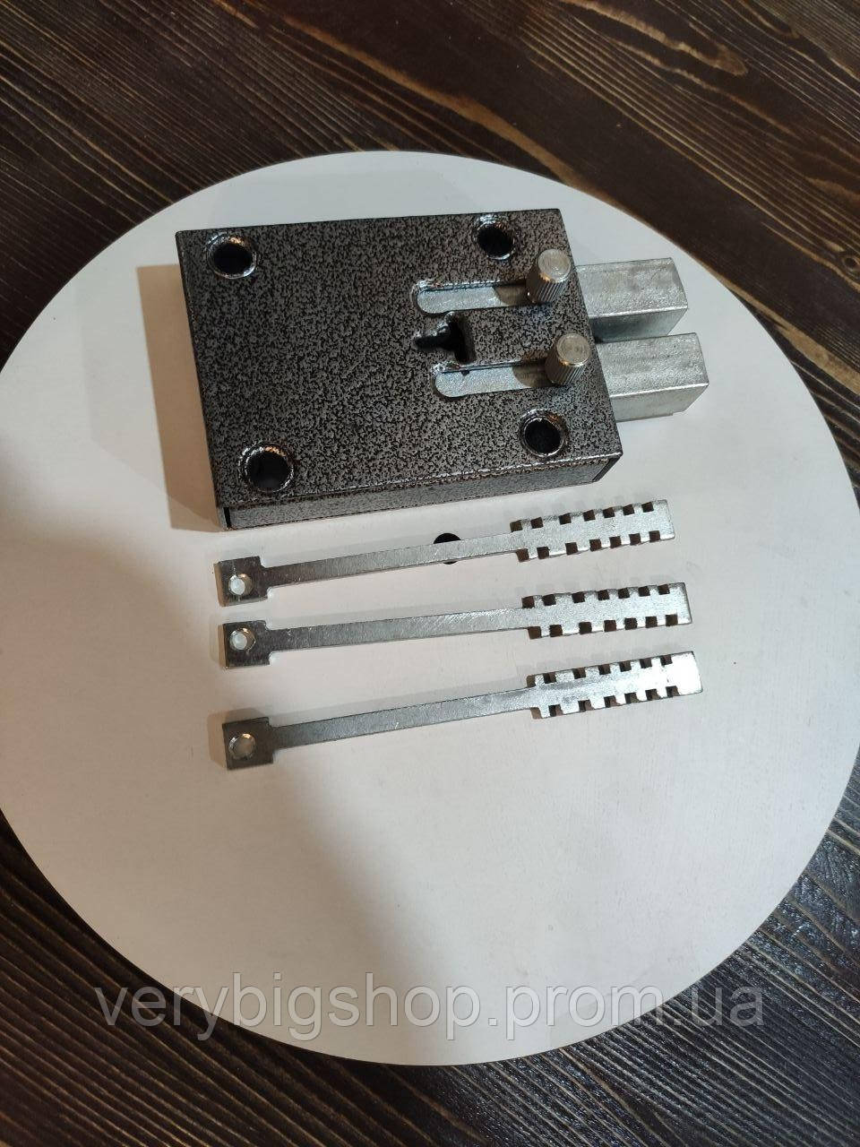 Накладной гаражный замок Чернигов двух реечный обратного хода (ID ...