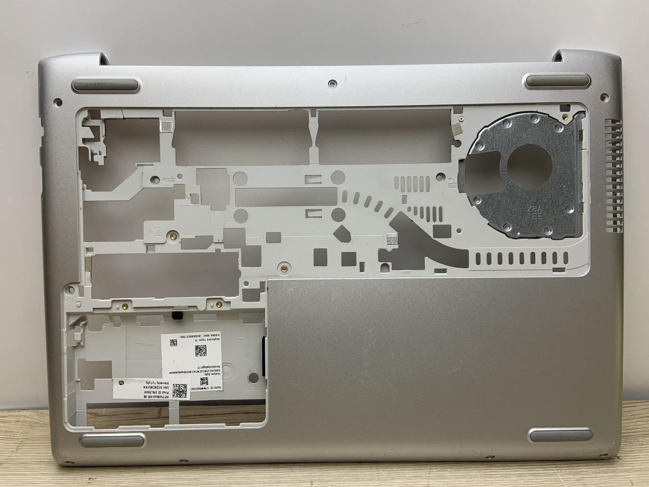 HP Probook 430 G5 Корпус D (нижняя часть корпуса) (L01057-001) 2.2A б/у ...