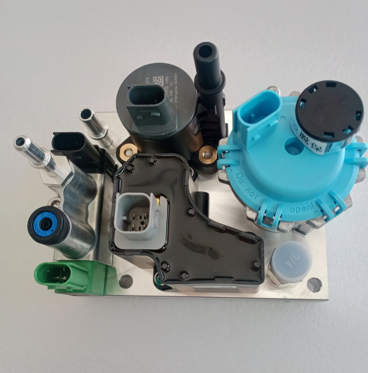 Насос AdBlue Volvo FH4, Renault Gama 22900346, ціна: 24976.70 ₴, купити ...