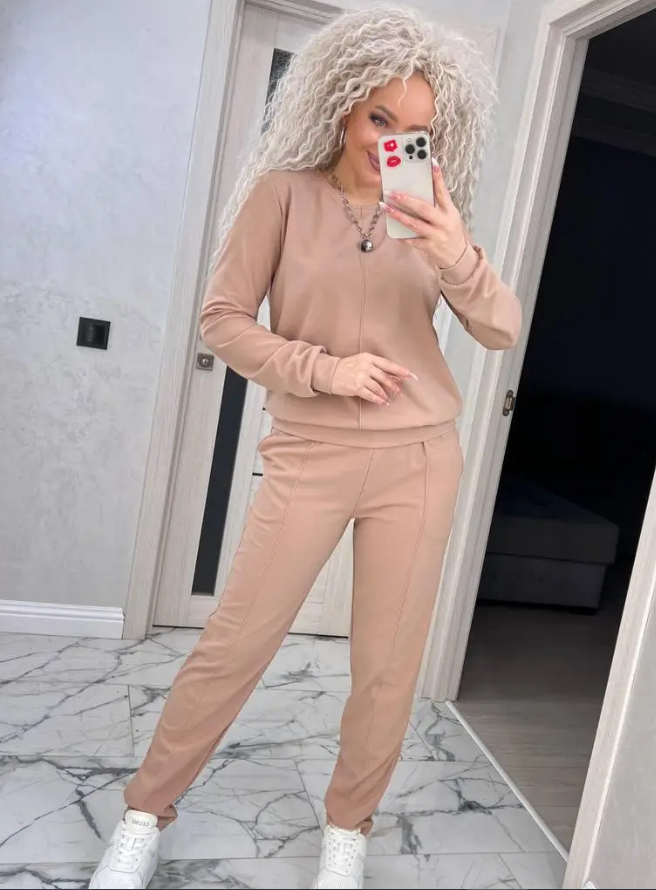 Стильный брючный костюм женский прогулочный бежевый весенний летний ...