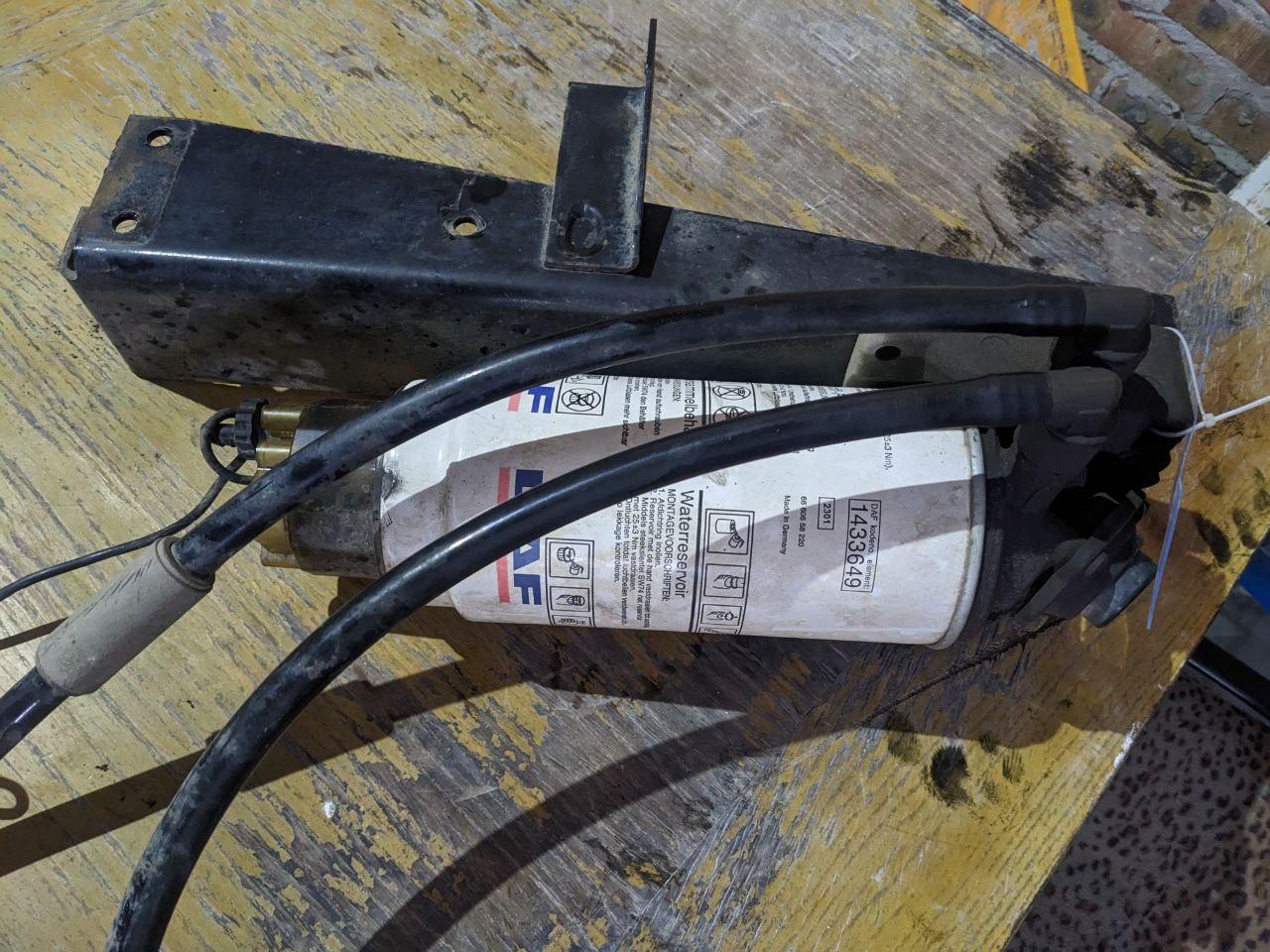 Топливный сепаратор б/у DAF XF 105 (1745280, 1433649) оригинал (ID ...