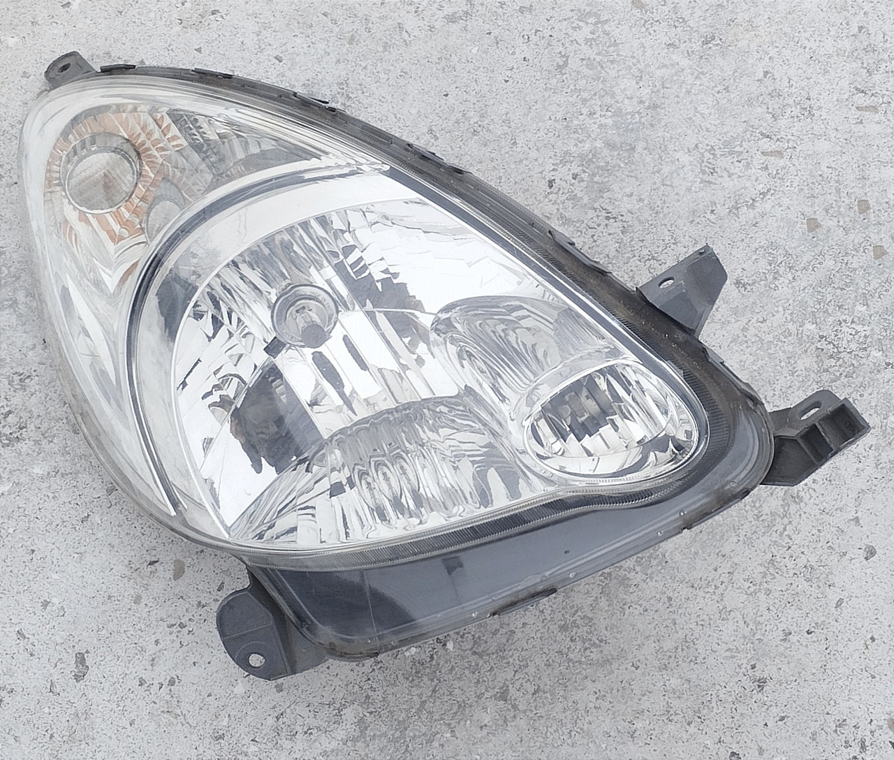 Фара права Toyota Yaris 52-089R (ID#2042467148), цена: 1540 ₴, купить ...