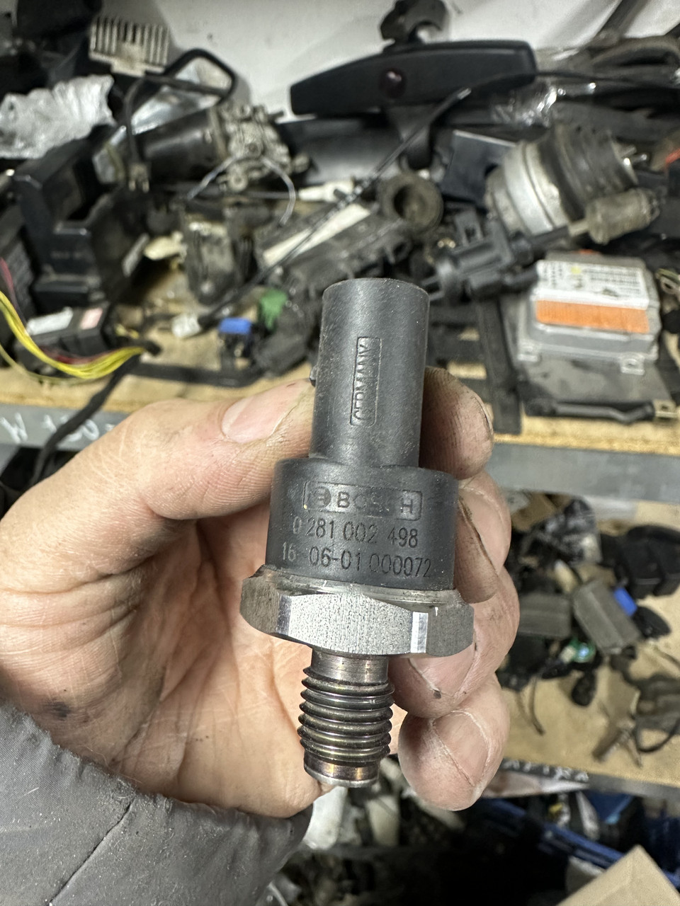 A0041537528 Mercedes-Benz / Smart Датчик тиску подачі пального (ID ...