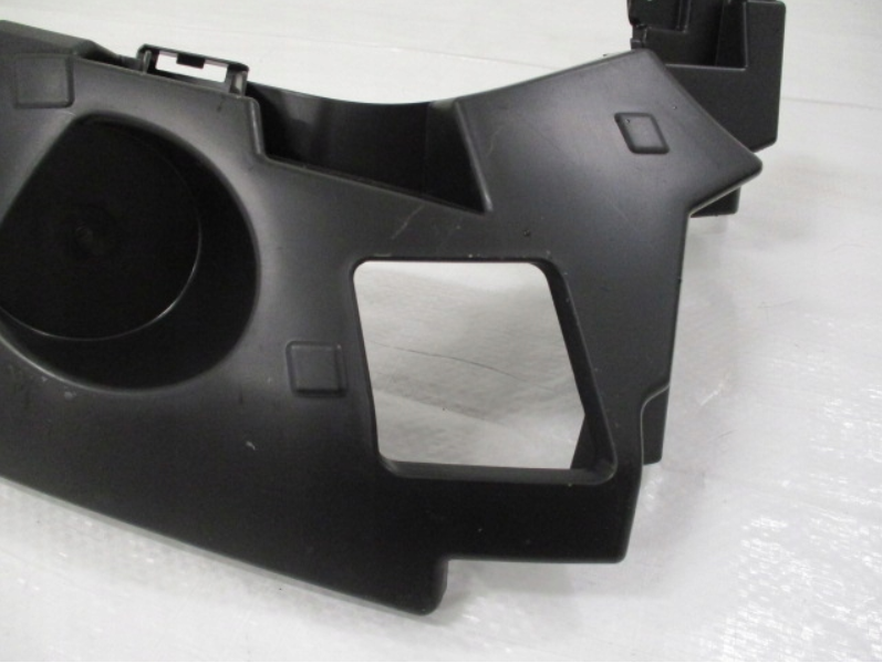 Крепление, кронштейн, под фару правую OPEL VIVARO C ZAFIRA D (ID ...