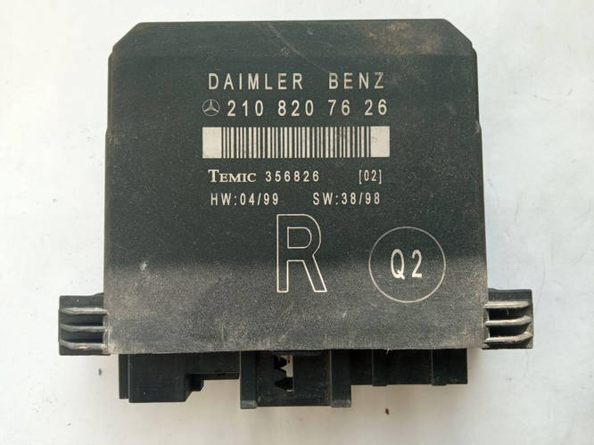 Электронный блок управления Mercedes Temic 210 820 76 26 / DAIMLER BENZ ...