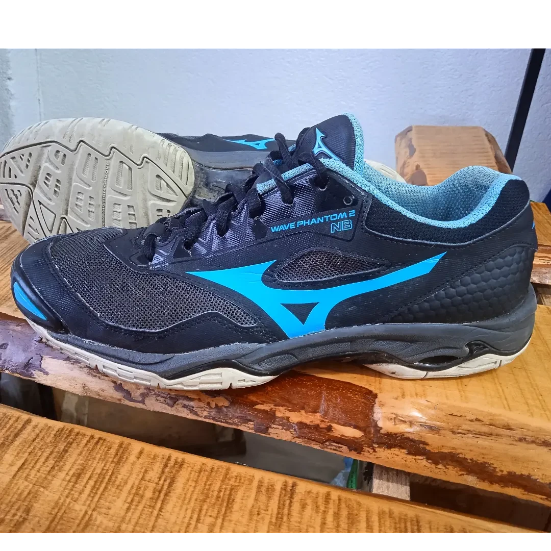 Кросівки Mizuno Wave Phantom 2 Netball Trainers Blac 40 41 бу (ID ...