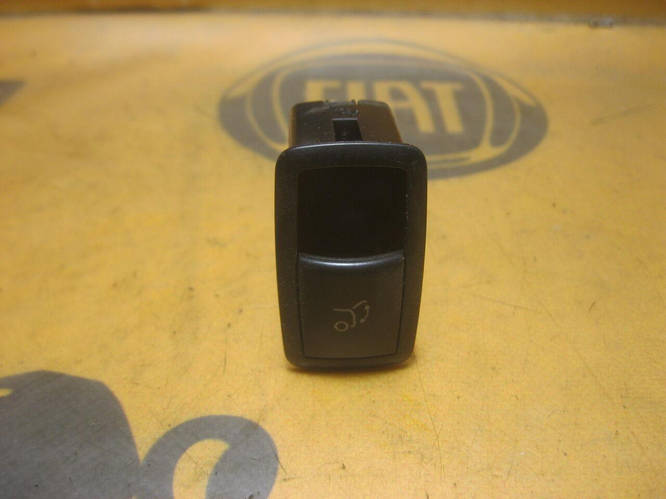 Б/У Кнопка открытия крышки багажника MERCEDES-BENZ R-CLASS 251 ...