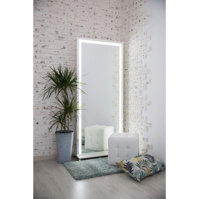 В полный рост. Товары и услуги компании "https://zerkala.in.ua/"