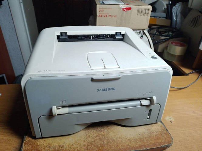 Принтер Samsung ML-1710P / Лазерная монохромная печать / 600x600 dpi ...