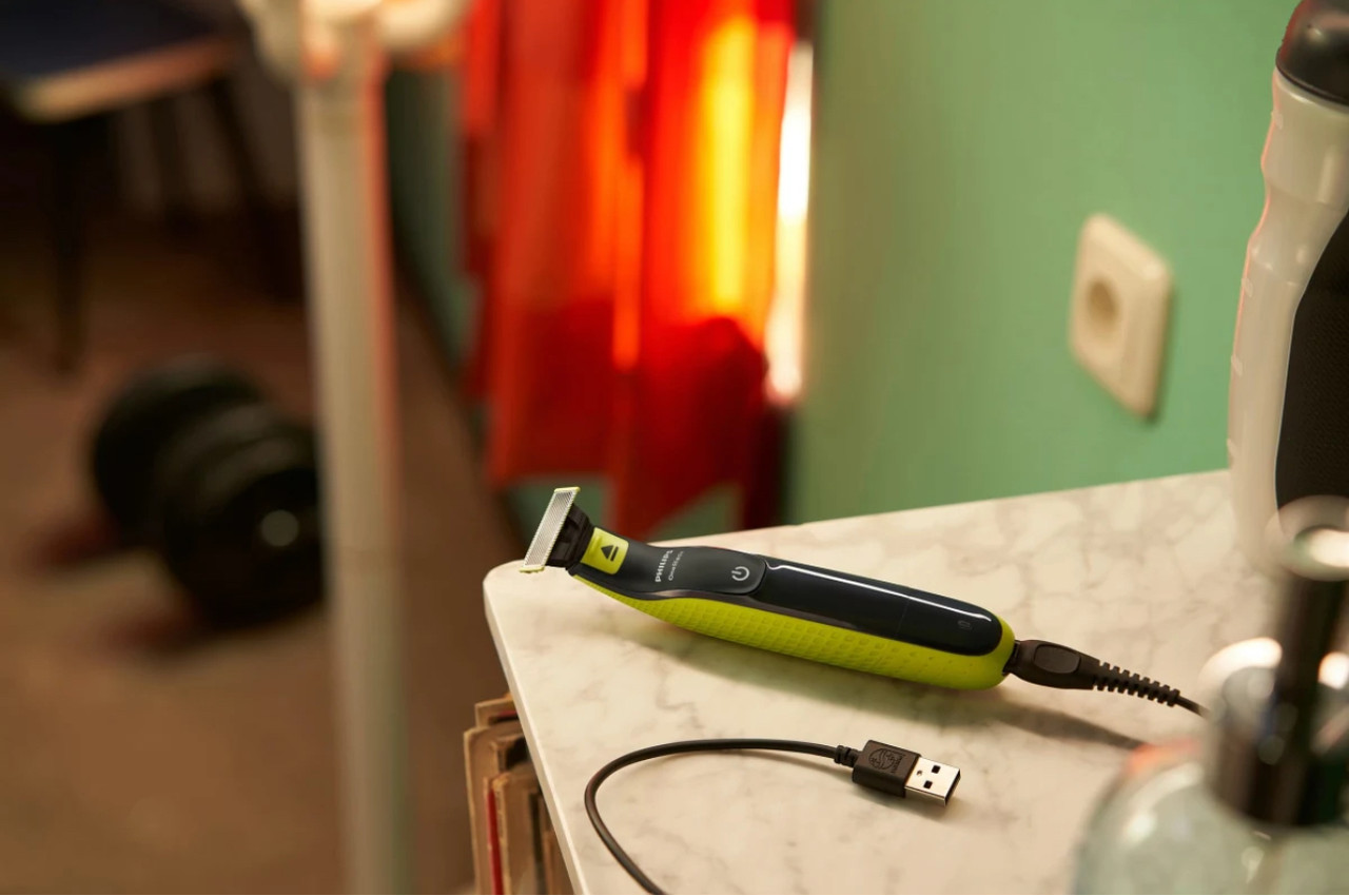 Philips OneBlade Original blade QP2824/20 электростанок для бритья лица ...