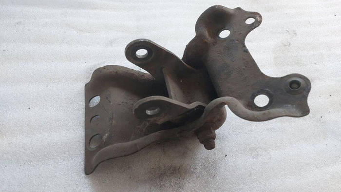 Кронштейн, серьга кріплення задньої ресори 7700302156 2003-2010 Рено ...