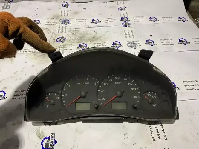 Панель приладів Ford Transit з 2003-2006 рік 3C1T-10841-A (ID ...