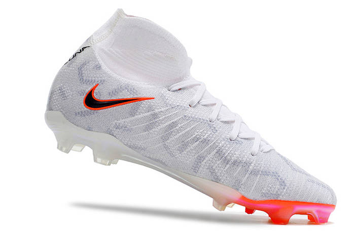 Футбольні Бутси Nike Phantom Luna FG взуття бутси найк фантом луна білі ...