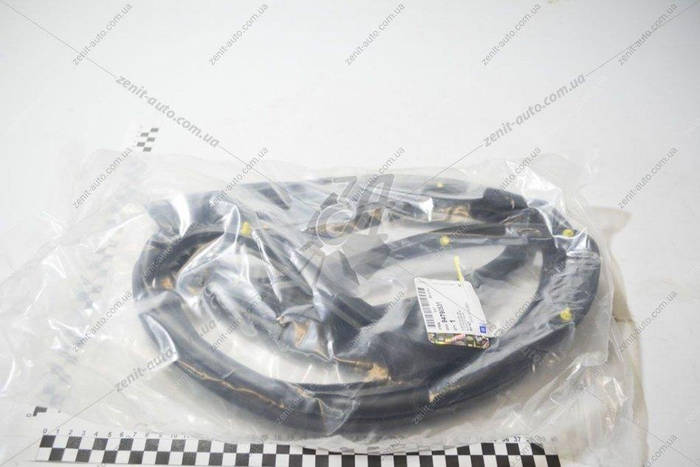 Уплотнитель двери Авео Т200,250,255 передний правая (сплошной) (GM ...