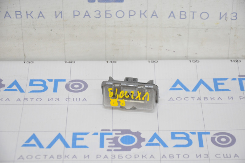 Підсвічування номера дверей багажника права Lexus UX200 UX250h 19-25 ...