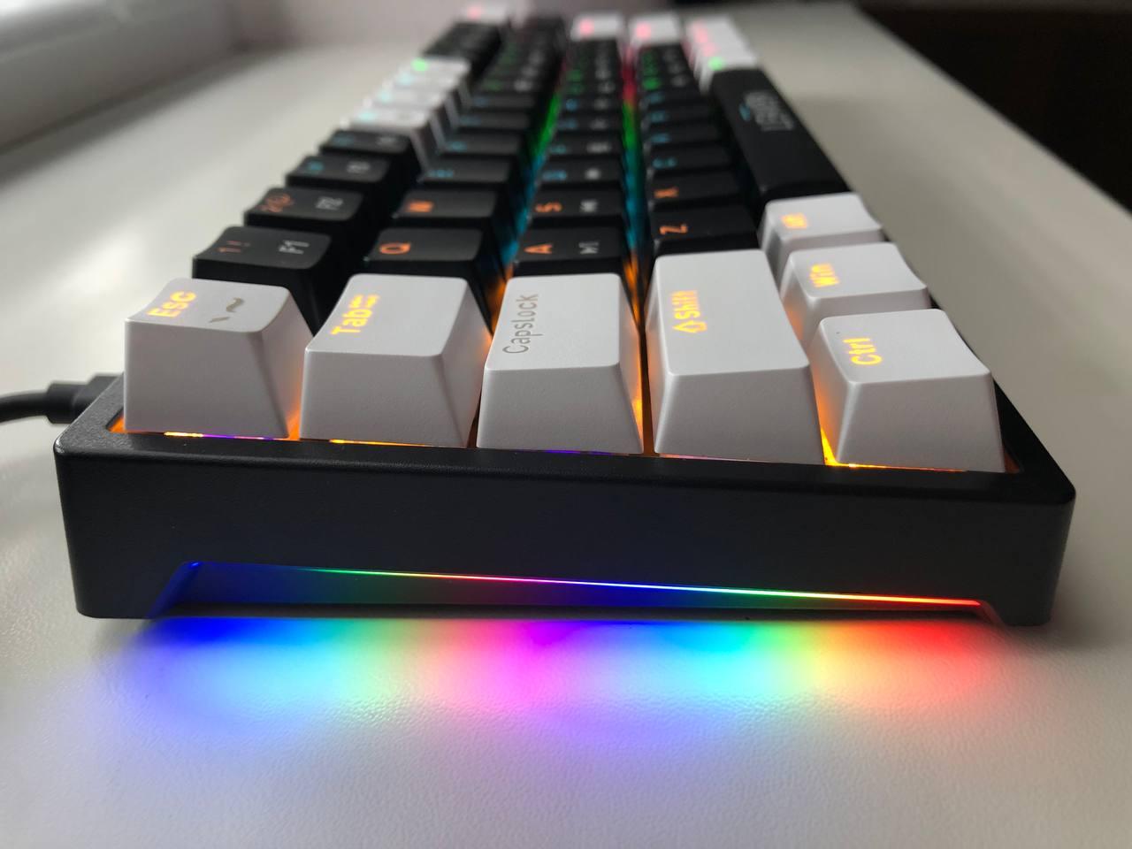 Ігрова Механічна Клавіатура Leaven K620 Mini Hot Swap з Підсвіткою ...