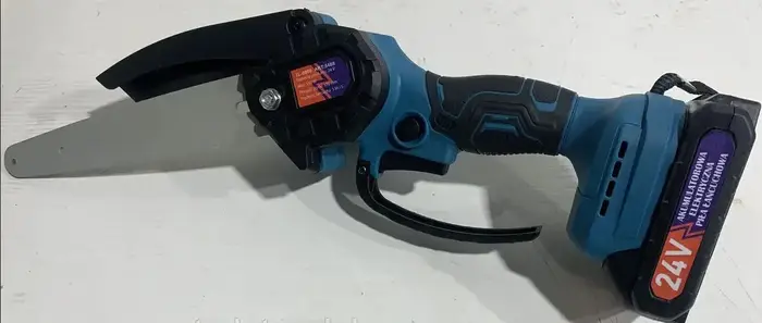 Аккумуляторная цепная мини-пила Chain Saw 8'' KRAFFTEC Аккумуляторная ...
